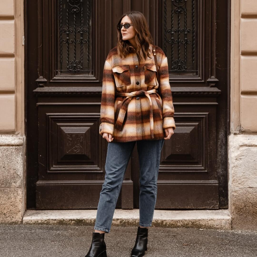 22 Cheap Online Thrift Stores for Second Hand Shopping